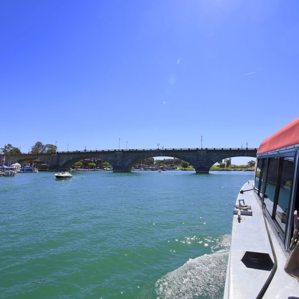 London Bridge Jet Boat Tours | Laughlin to Lake Havasu Boat Ride